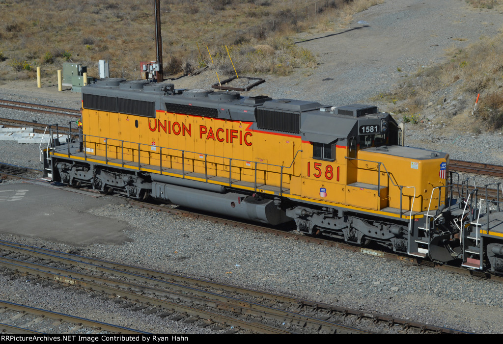 A UP Snoot Nosed SD40N Working Colton